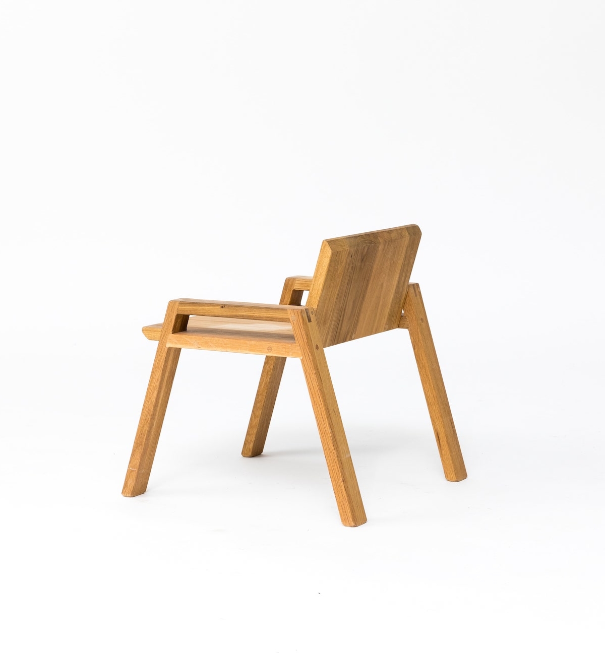 SIT-BACK CHAIR | KIDS DESIGN LABO